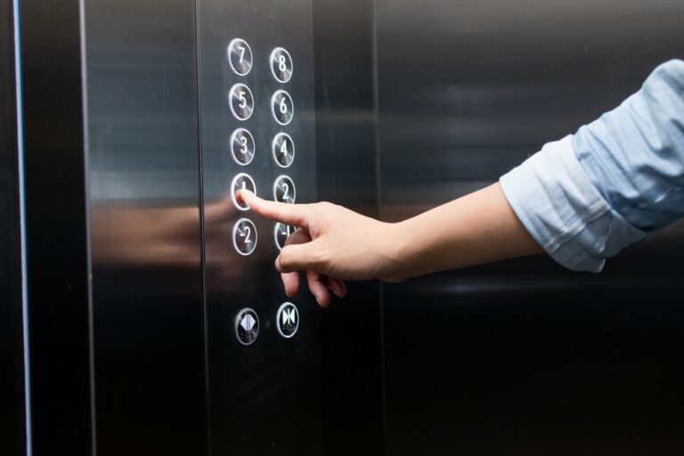 Otis Elevator Lawsuit Alleges Malfunction Caused Elevator To Descend ...