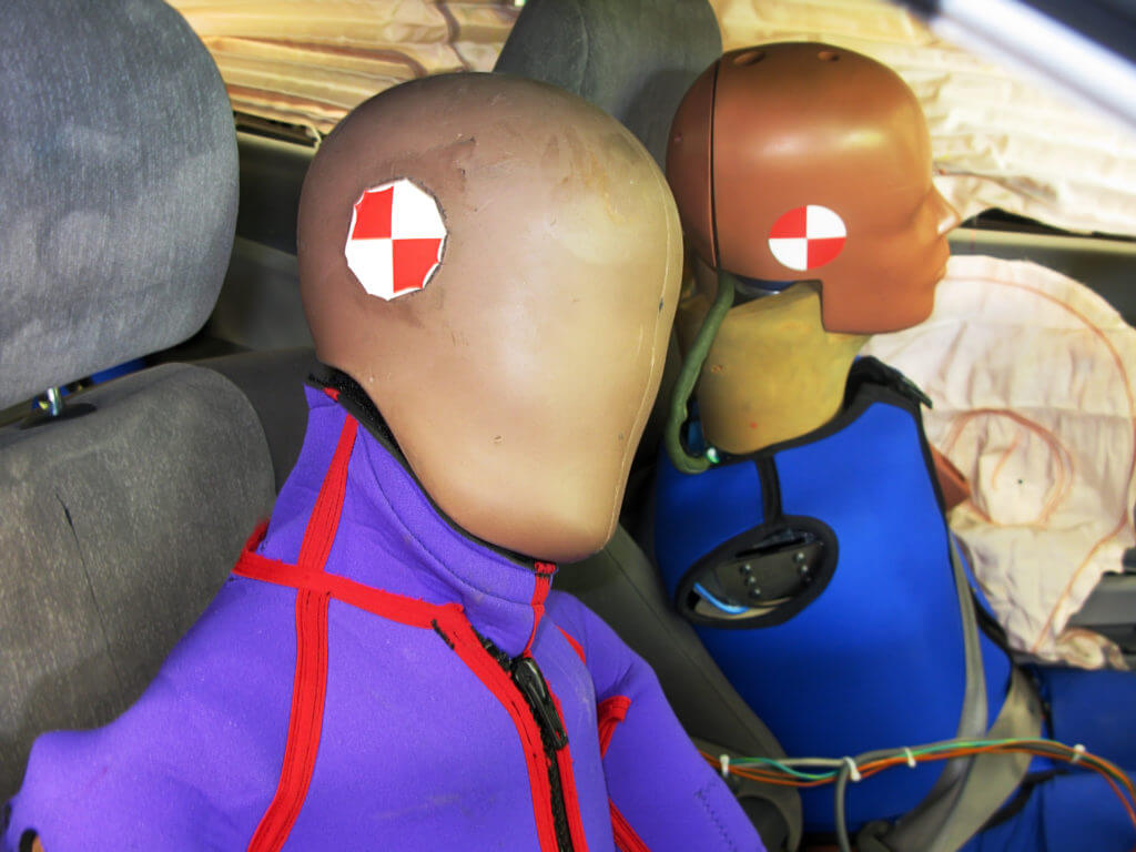 Auto Safety Ratings to Include Data on Rear Passenger Crash Test ...